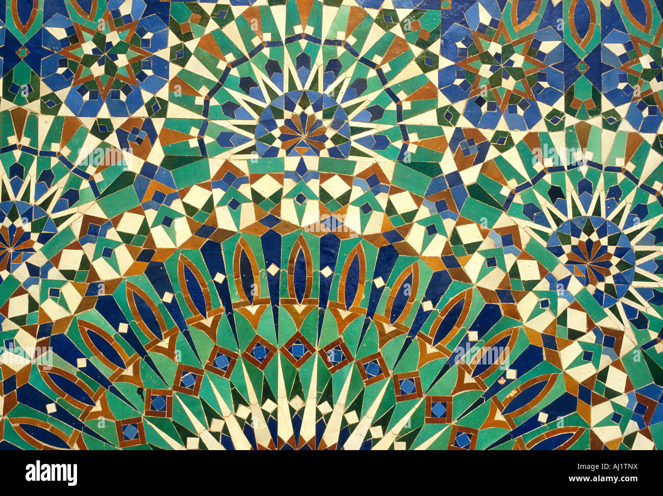 morocco traditional pattern tiles Stock Photo - Alamy