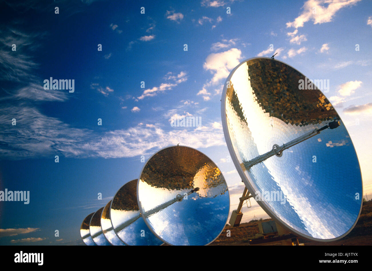 Solar dishes hi-res stock photography and images - Alamy
