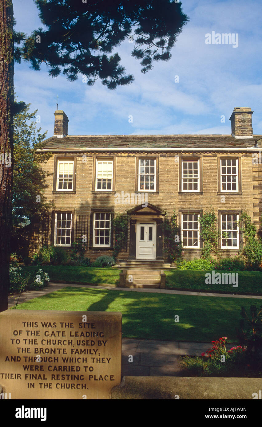 Bronte sisters hi-res stock photography and images - Alamy