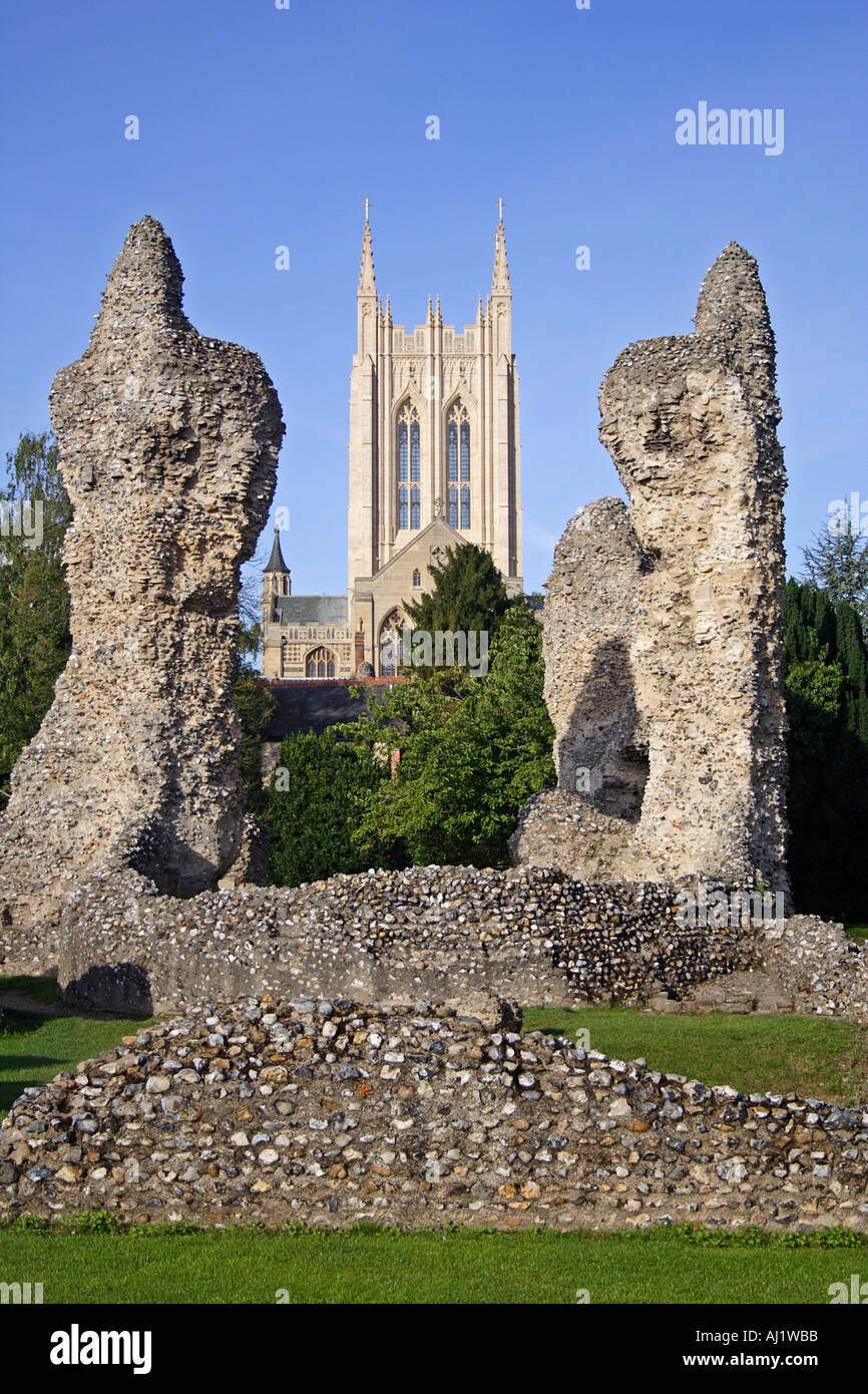 Saint Edmundsbury Cathedral with the newly completed tower behind the ...
