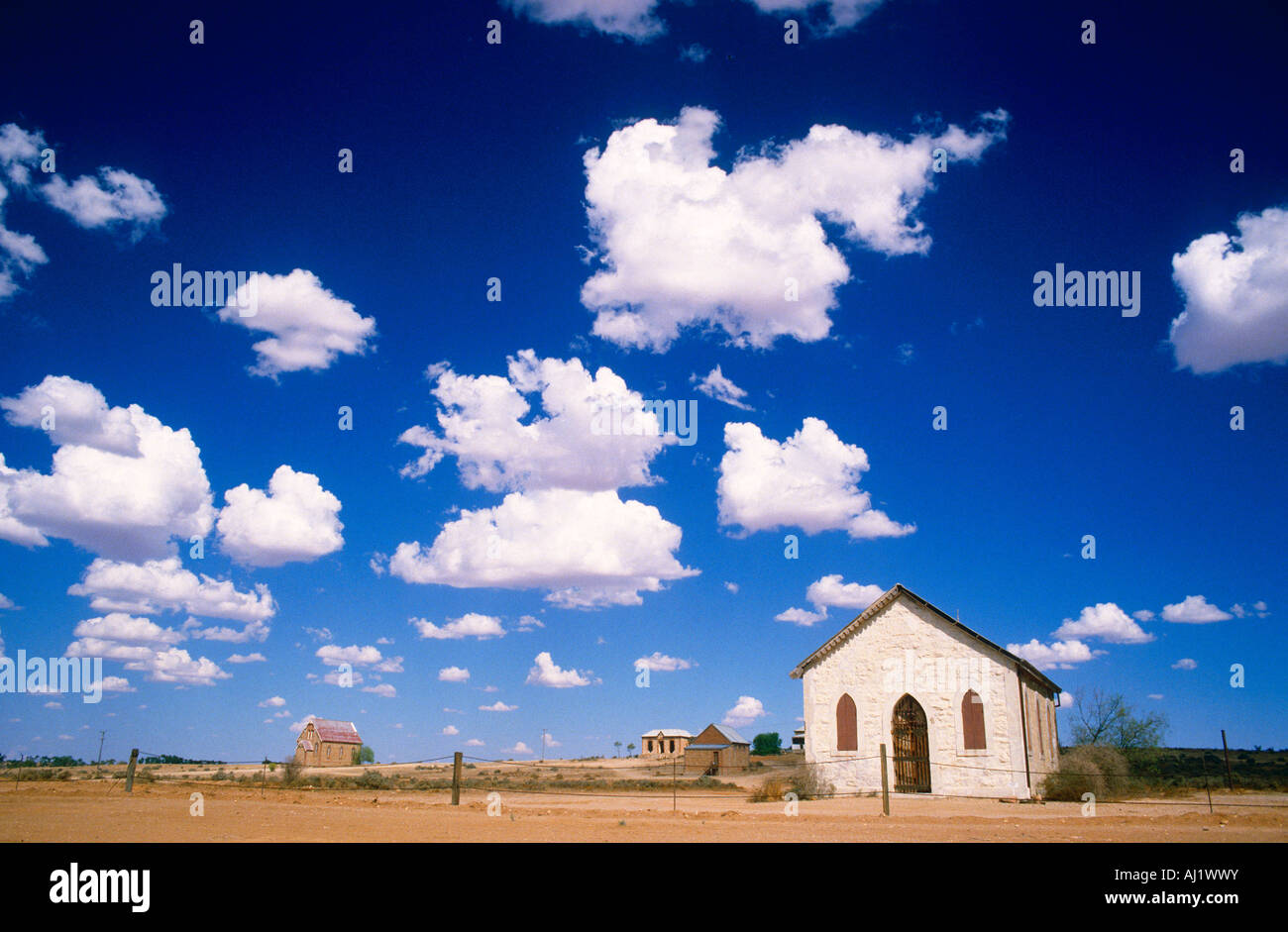 isolated church hall outback australia Stock Photo - Alamy
