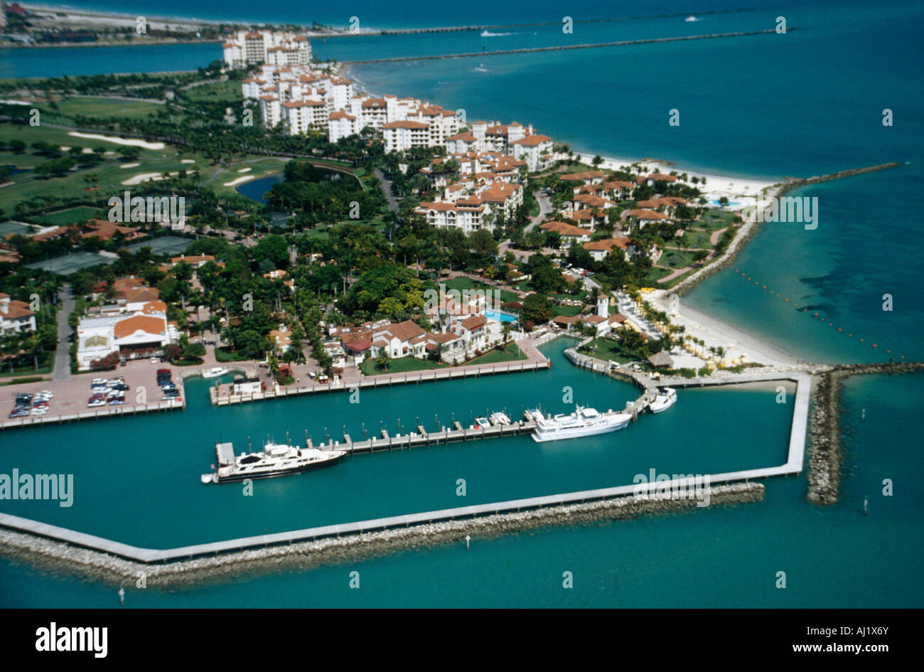 aerial view miami waterside homes Stock Photo - Alamy