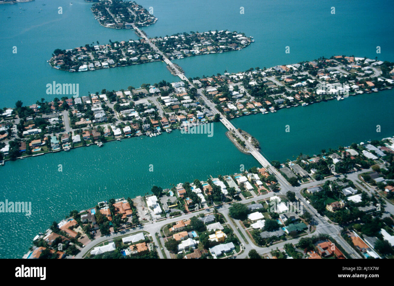 aerial view miami waterside homes Stock Photo - Alamy