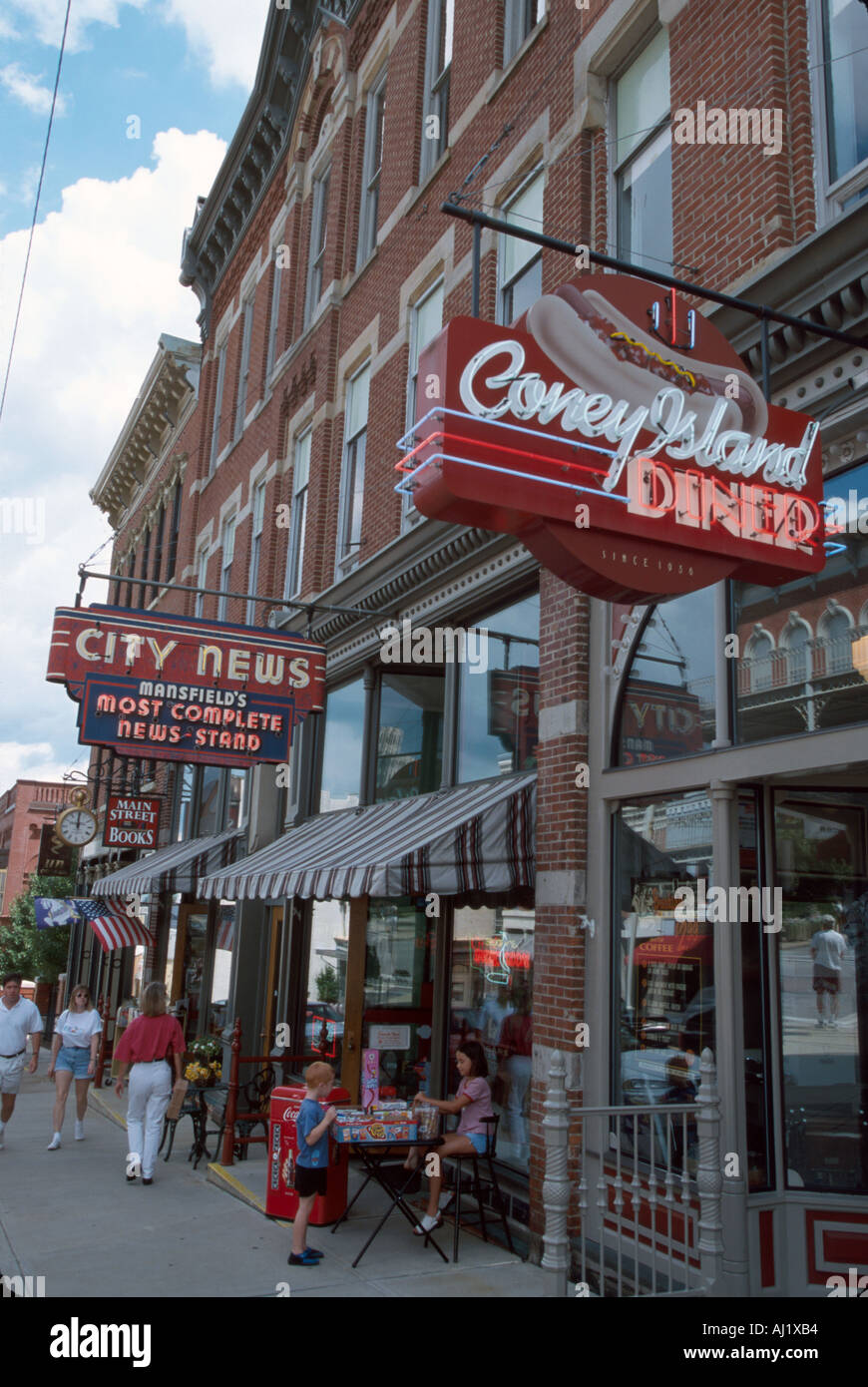 Mansfield ohio historic district hi-res stock photography and images ...