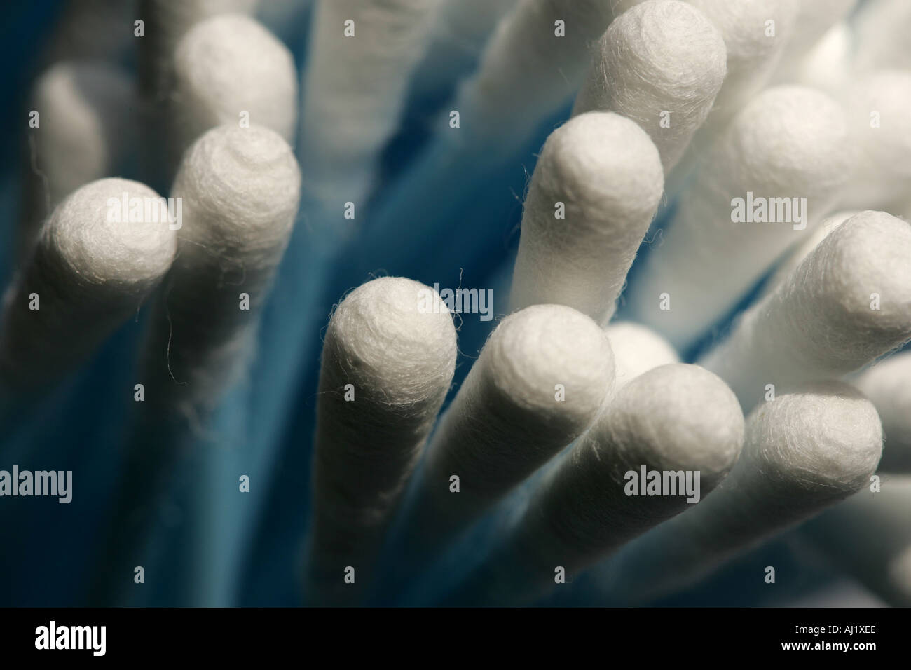 Q tips hi-res stock photography and images - Alamy