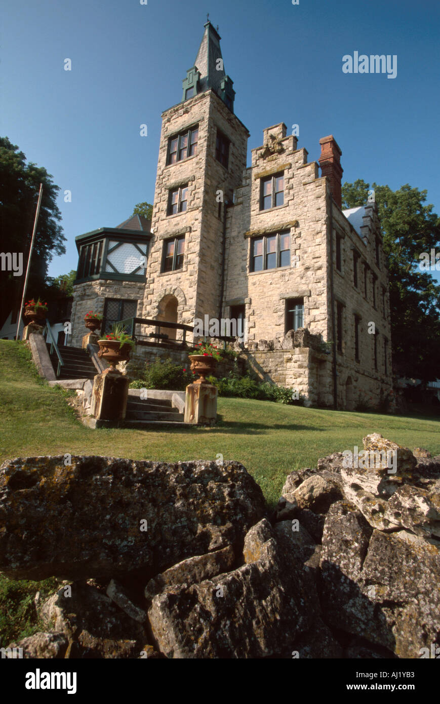 Mac o chee castle hi-res stock photography and images - Alamy