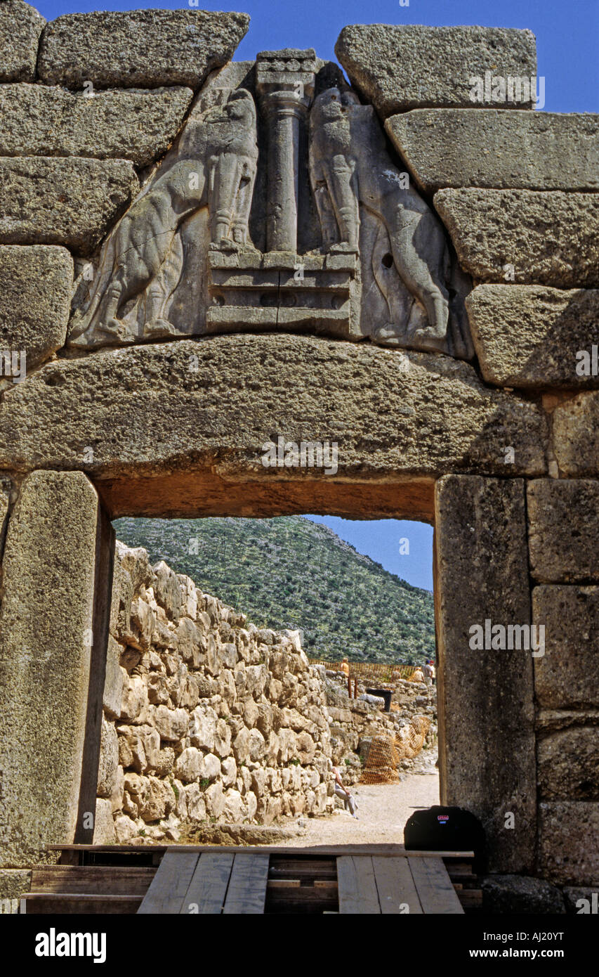 The lioness gate, mycenae, greece hi-res stock photography and images ...