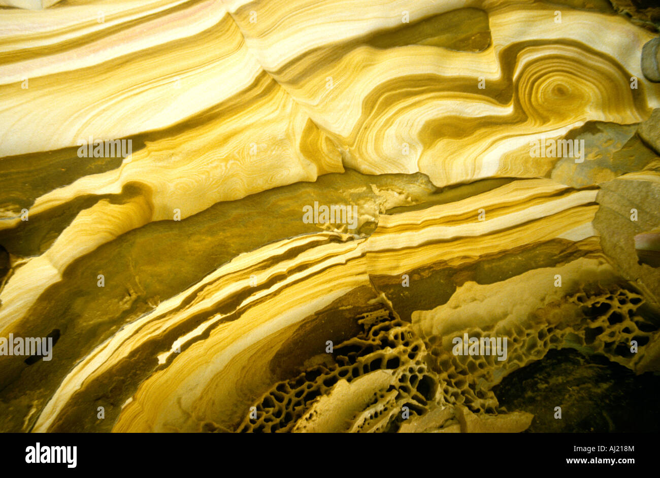 Coloured rock hi-res stock photography and images - Alamy