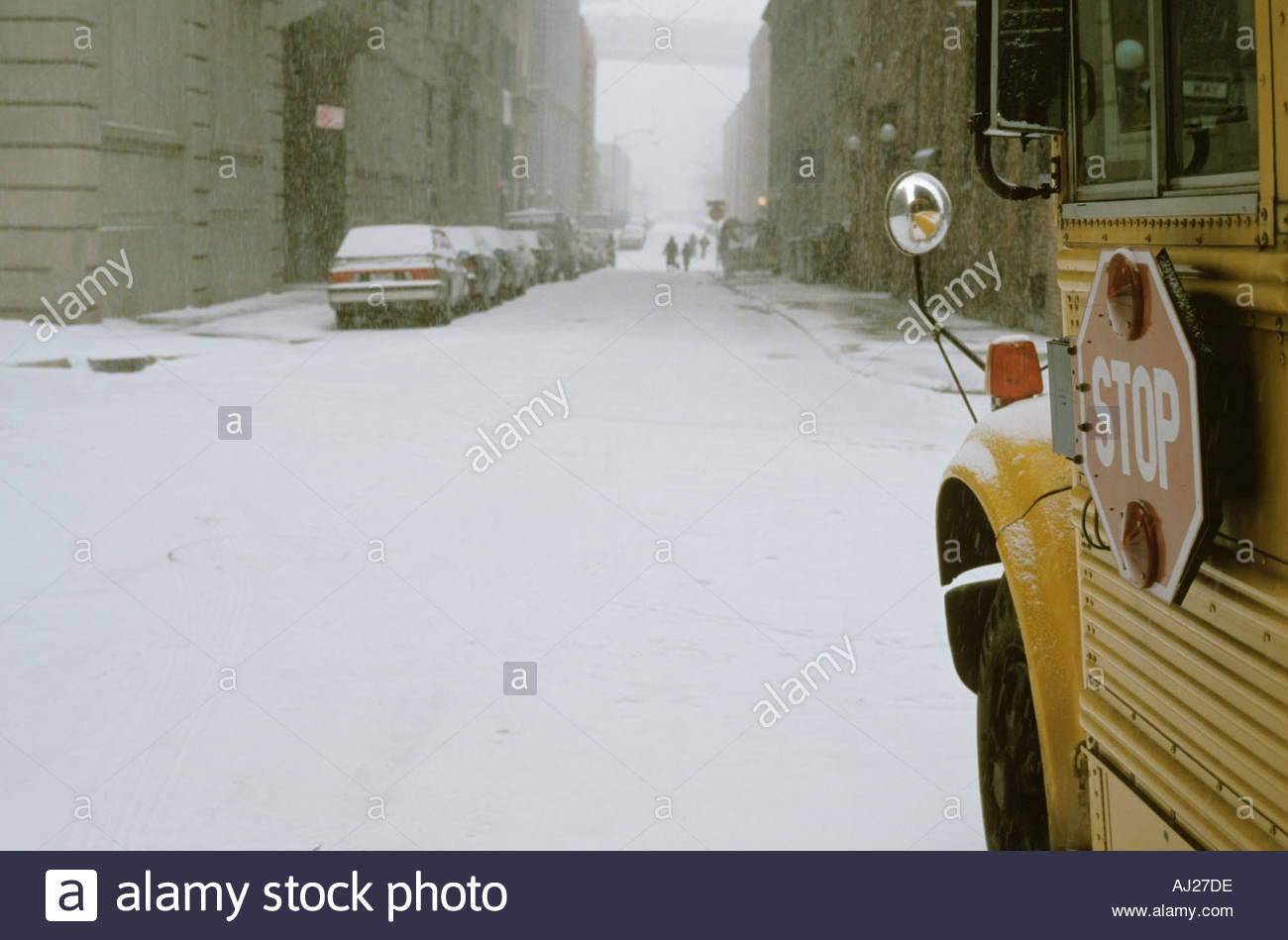 Four Way Intersection Stock Photos & Four Way Intersection Stock Images ...