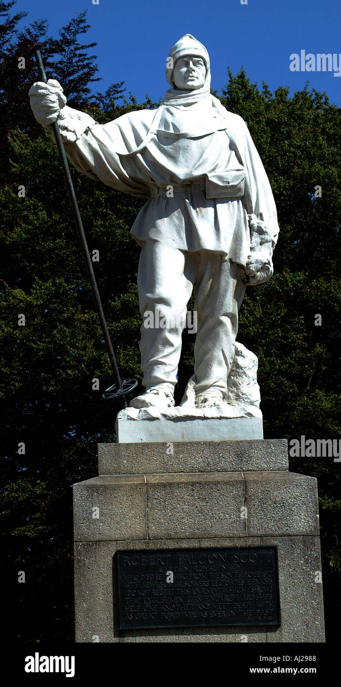 Robert Scott Memorial Christchurch New Zealand Statue of Antartic ...