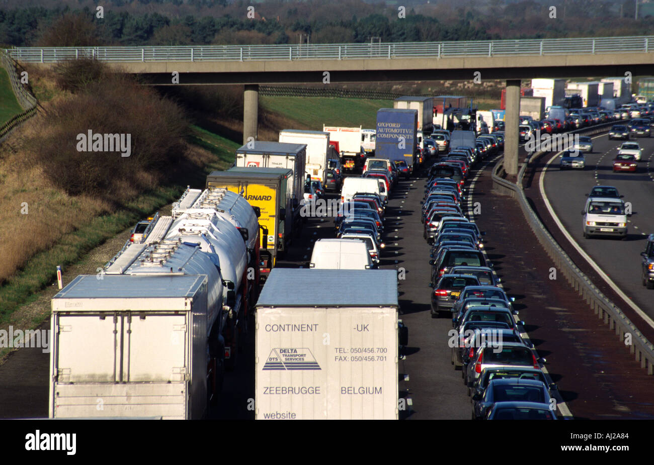 Motorway Traffic Jam M40 England Stock Photo - Alamy