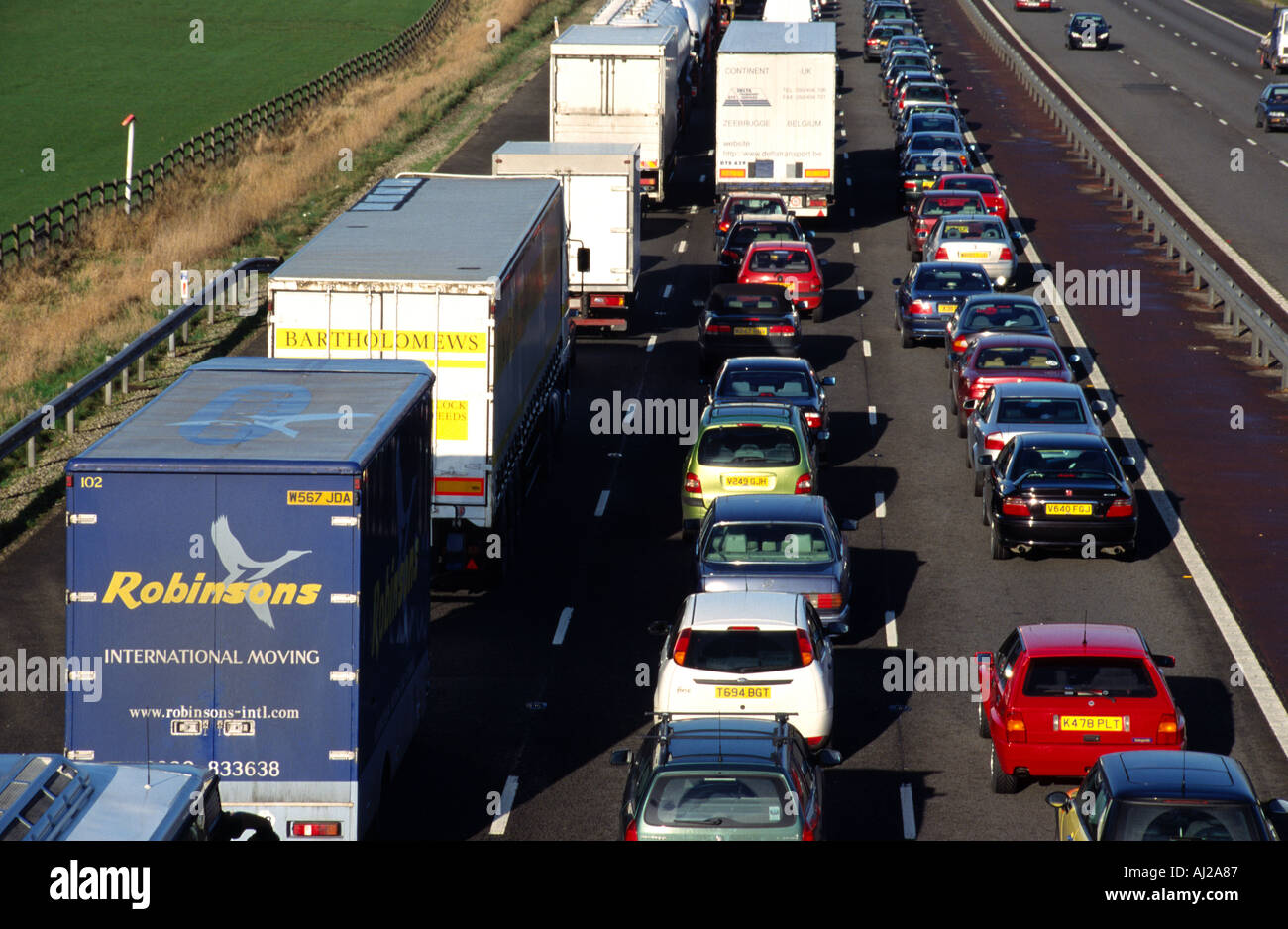 Motorway Traffic Jam M40 England Stock Photo - Alamy
