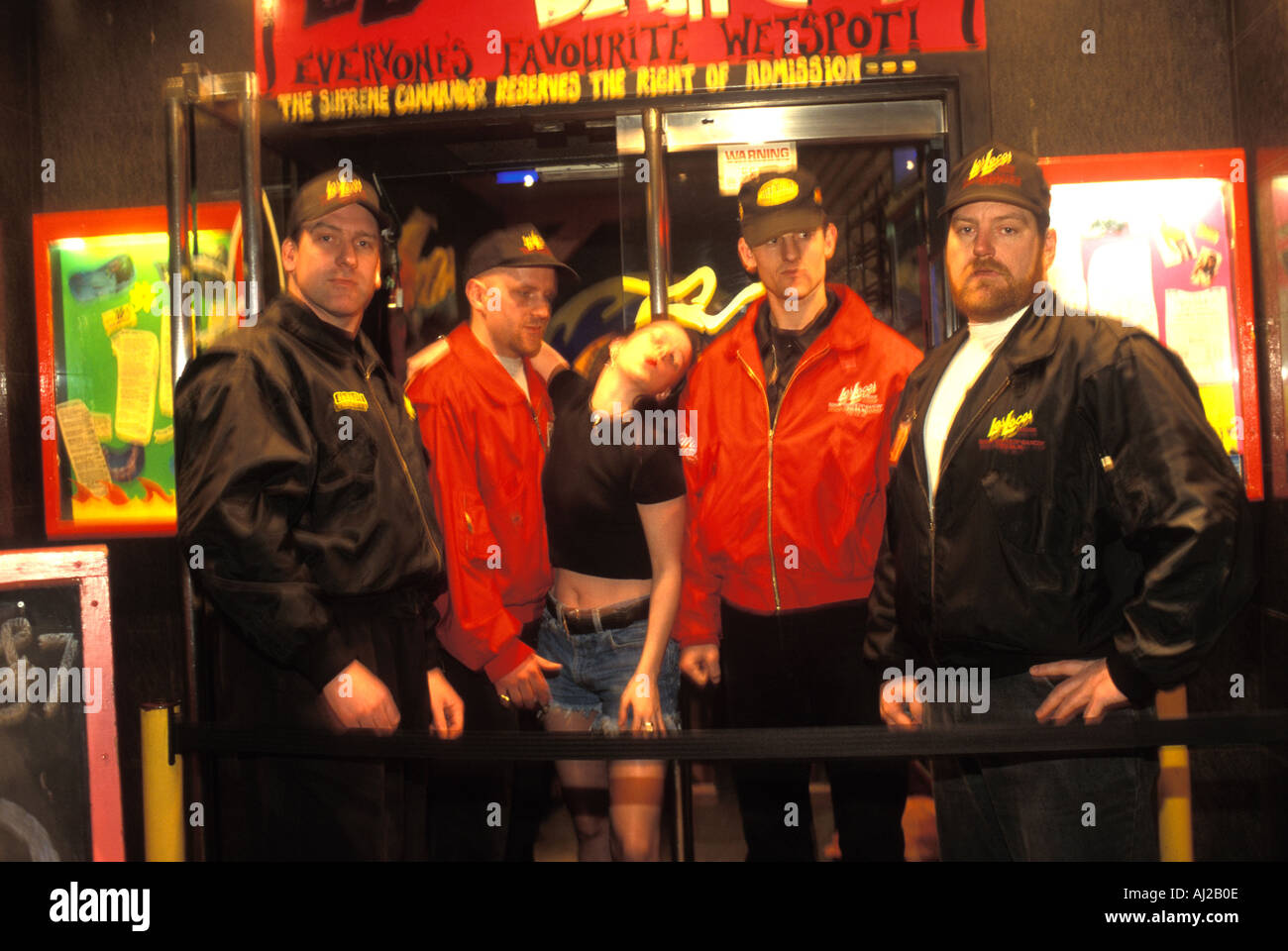 Doormen hi-res stock photography and images - Alamy