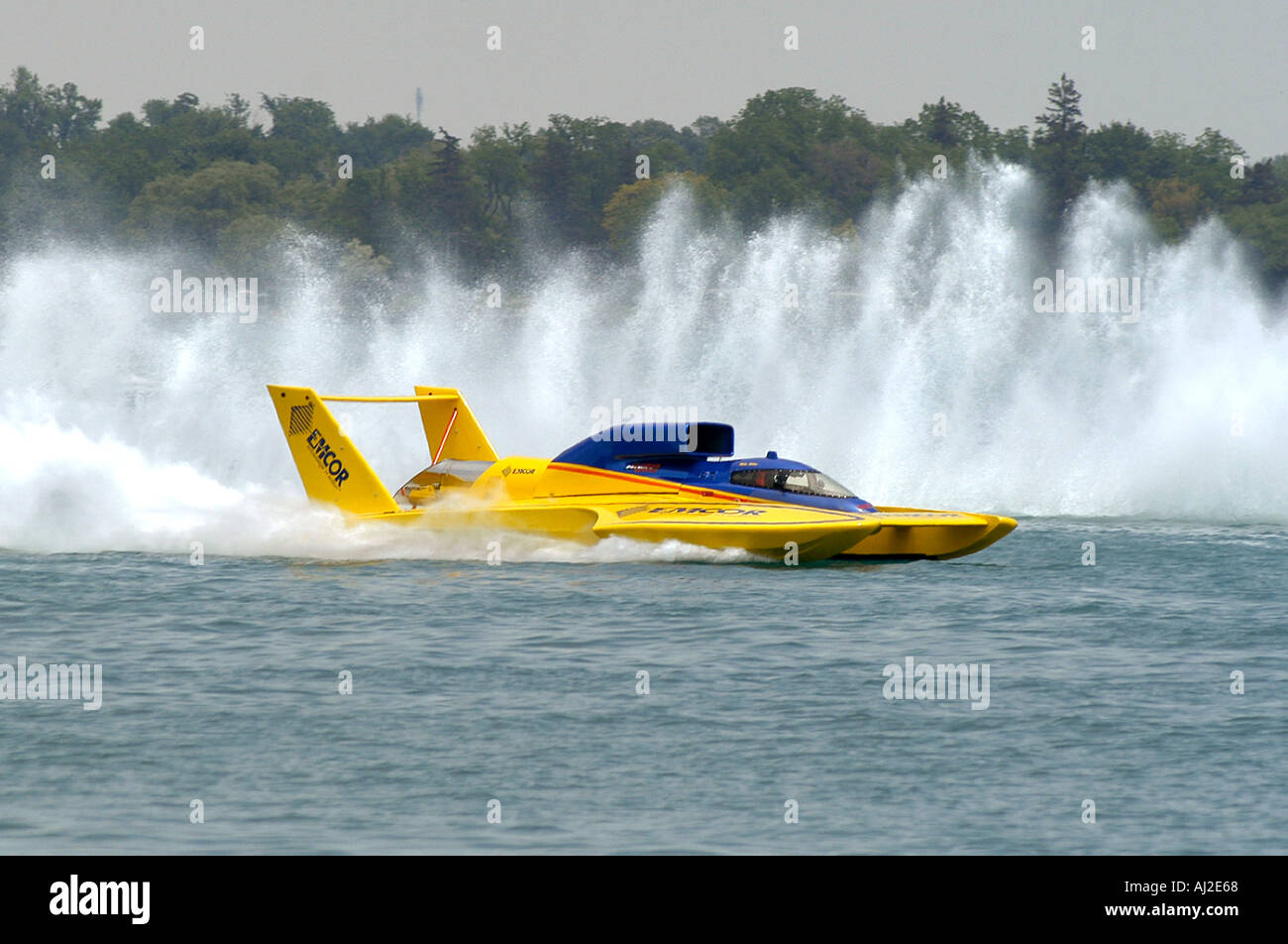 Hydroplane speed boats race on hi-res stock photography and images - Alamy