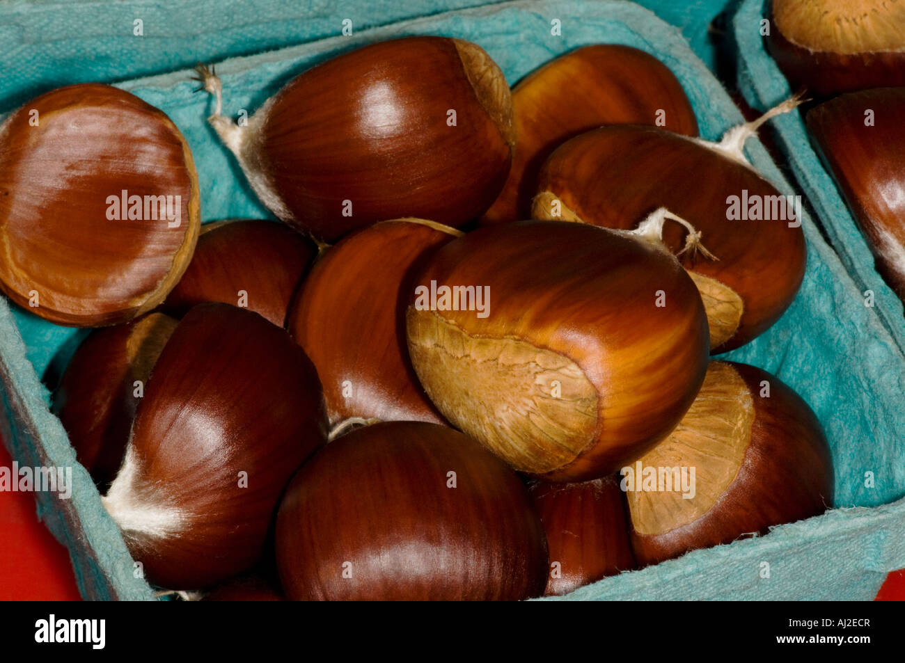 Farmers Market Chestnuts Stock Photo - Alamy