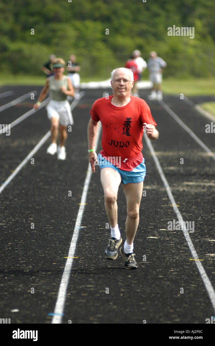 Senior olympics running hi-res stock photography and images - Alamy
