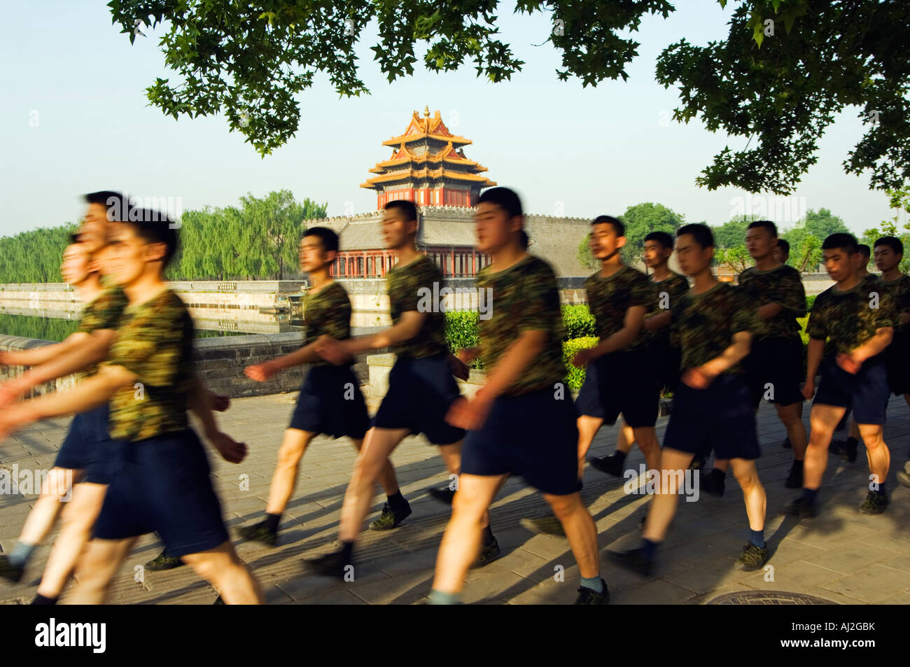 Young chinese men in military hi-res stock photography and images - Alamy