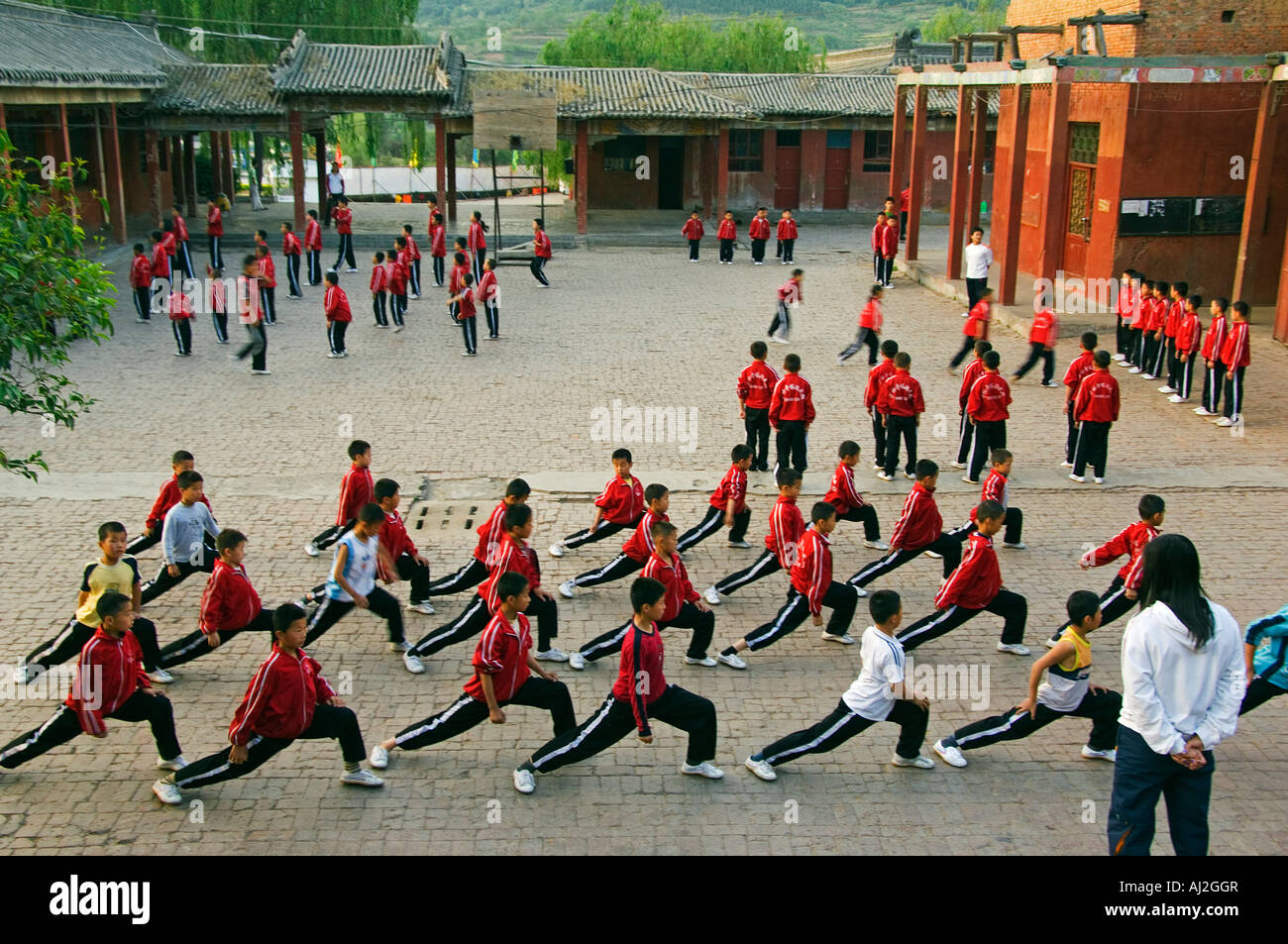 Shaolin students exercising and training at Shaolin Monastery, Henan ...