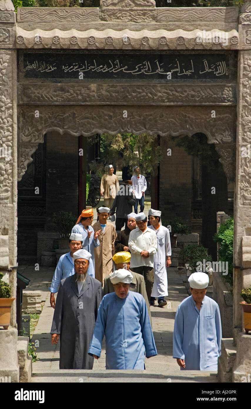 Men going to pray at The Great Mosque located in the Muslim Quarter ...