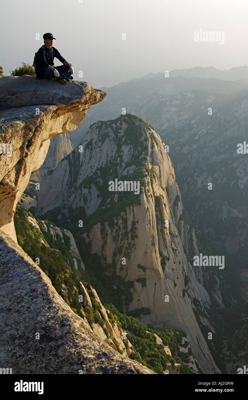 Mount hua shan china hi-res stock photography and images - Alamy