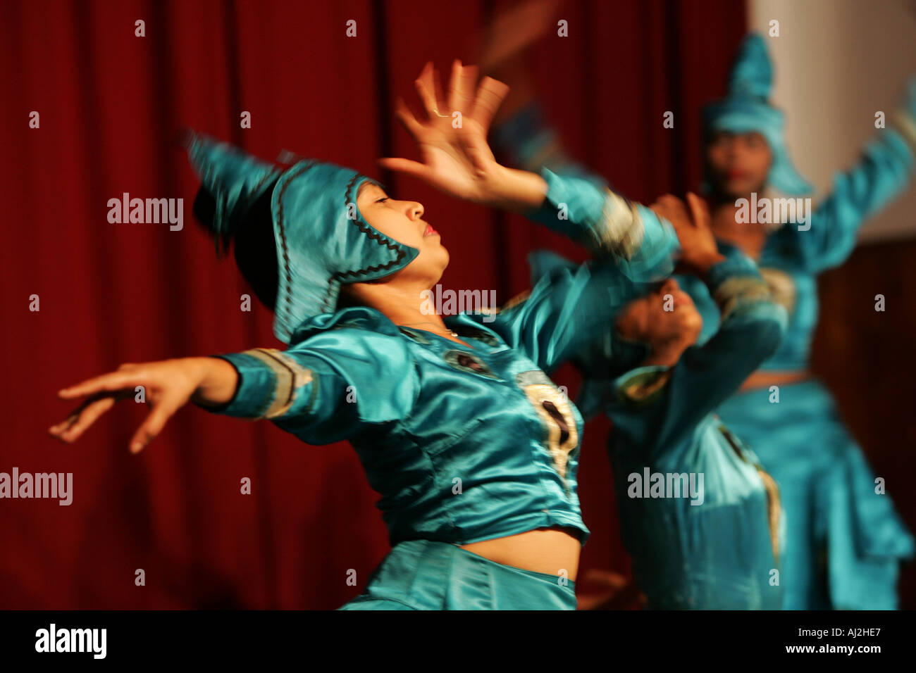 Kohomba dance kandy dance hi-res stock photography and images - Alamy