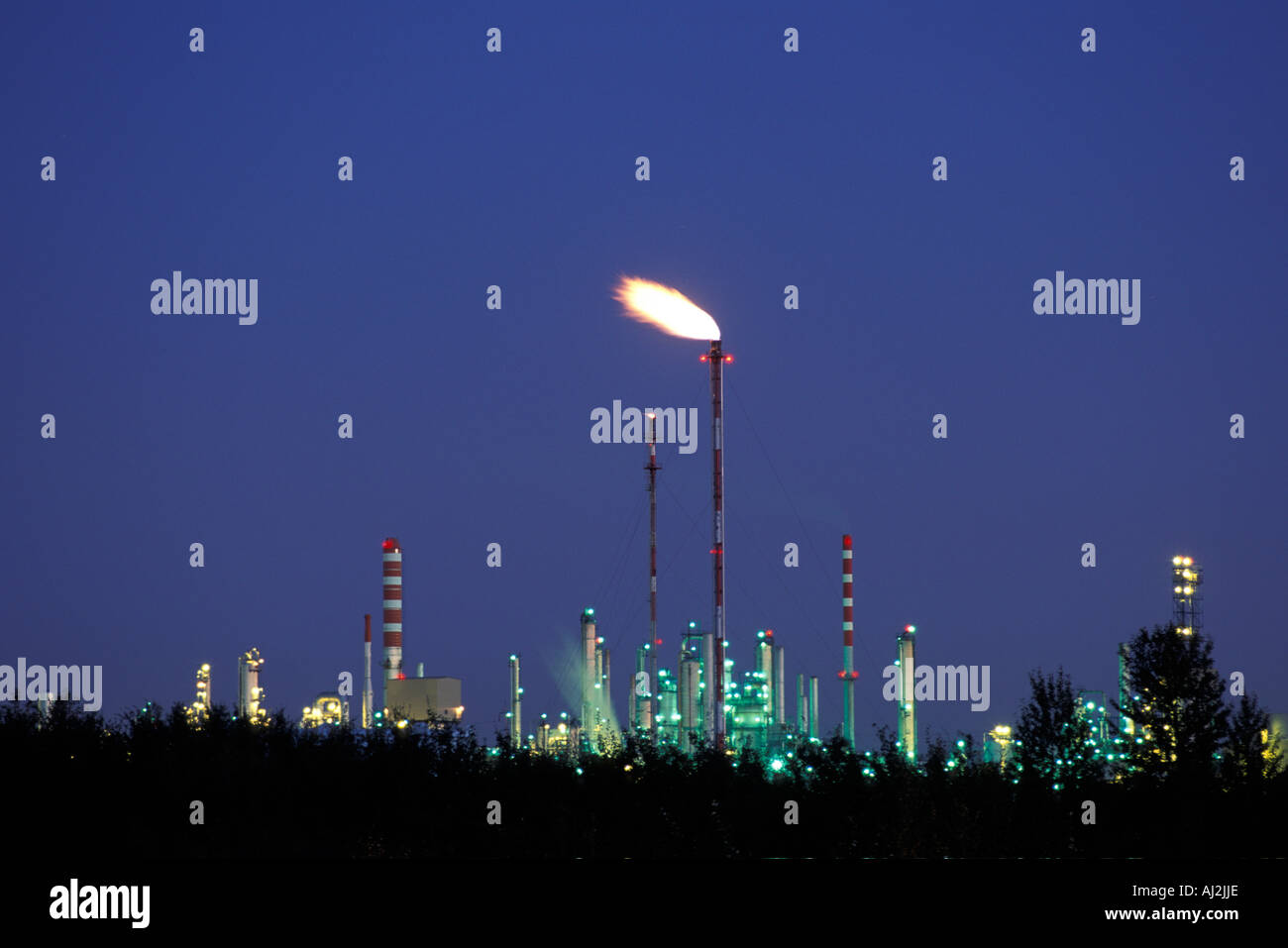 Canada Alberta Petro Can oil refinery at twilight in Edmonton Stock ...