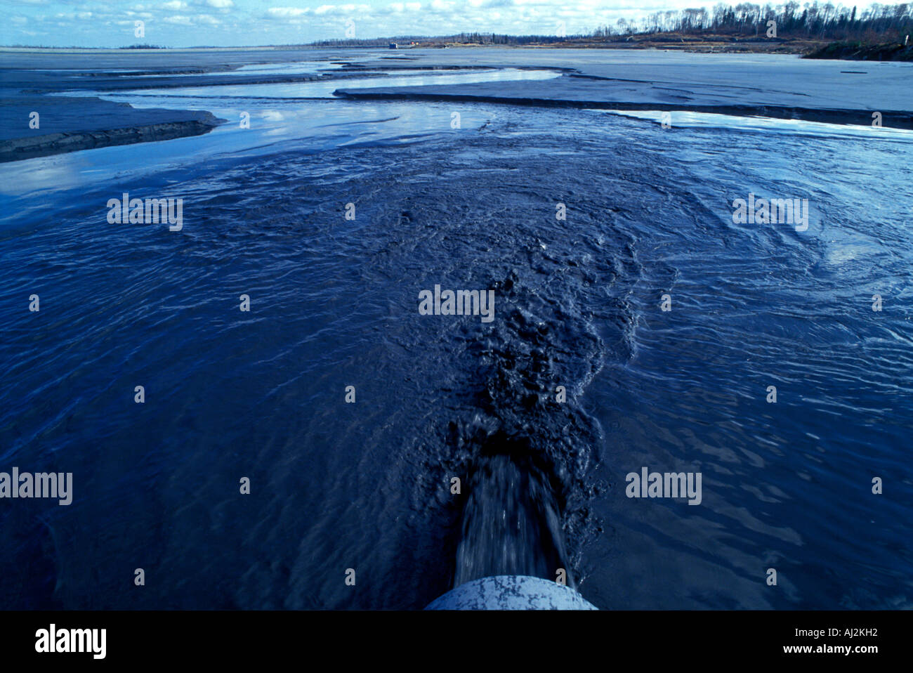 Canada Ontario Mine tailings contaminated with cyanide flow into ...