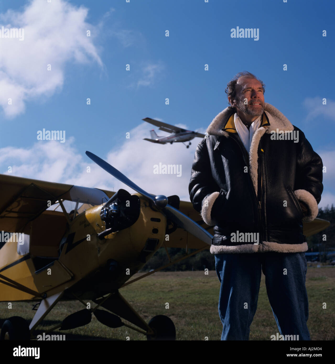 USA Washington Orcas Island Author Richard Bach stands by his Piper Cub ...