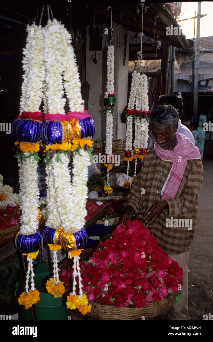 South India Karnataka Mysore Flower Market Stock Photo - Alamy