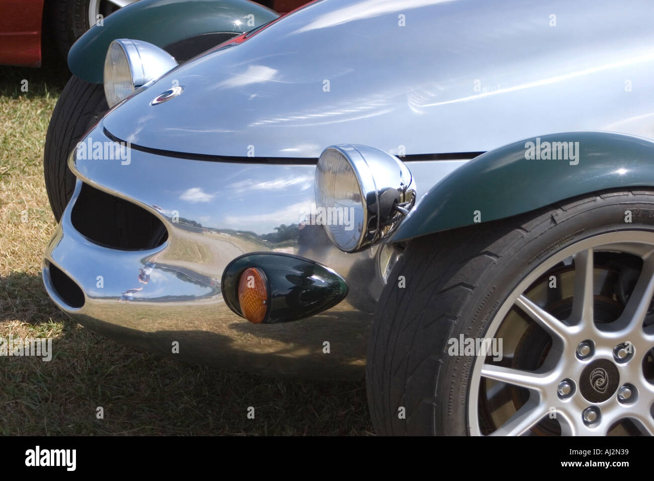 Car frontend hi-res stock photography and images - Alamy