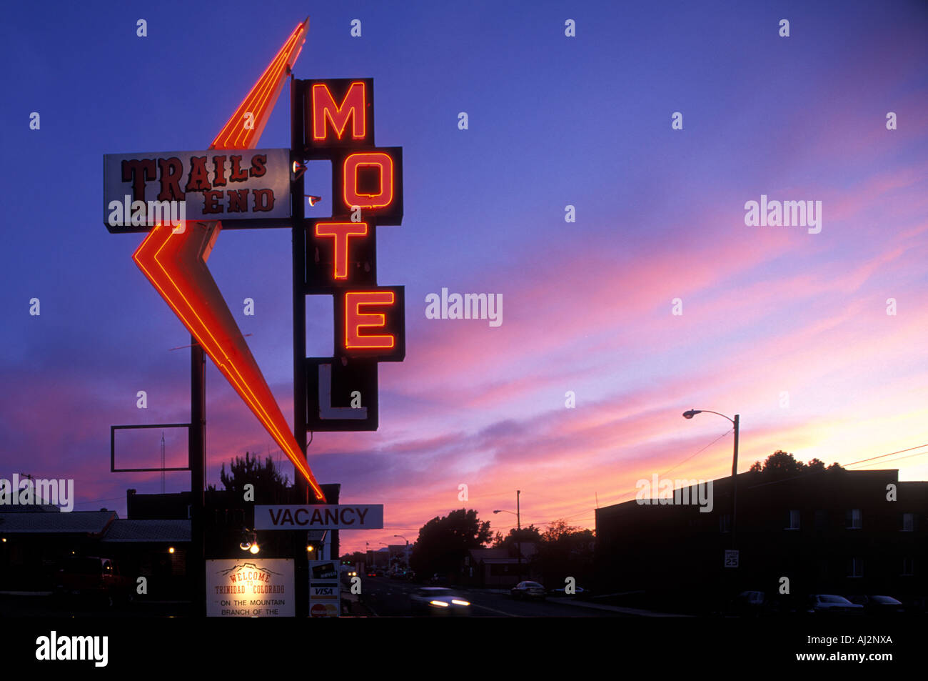 Motel neon sign hi-res stock photography and images - Alamy