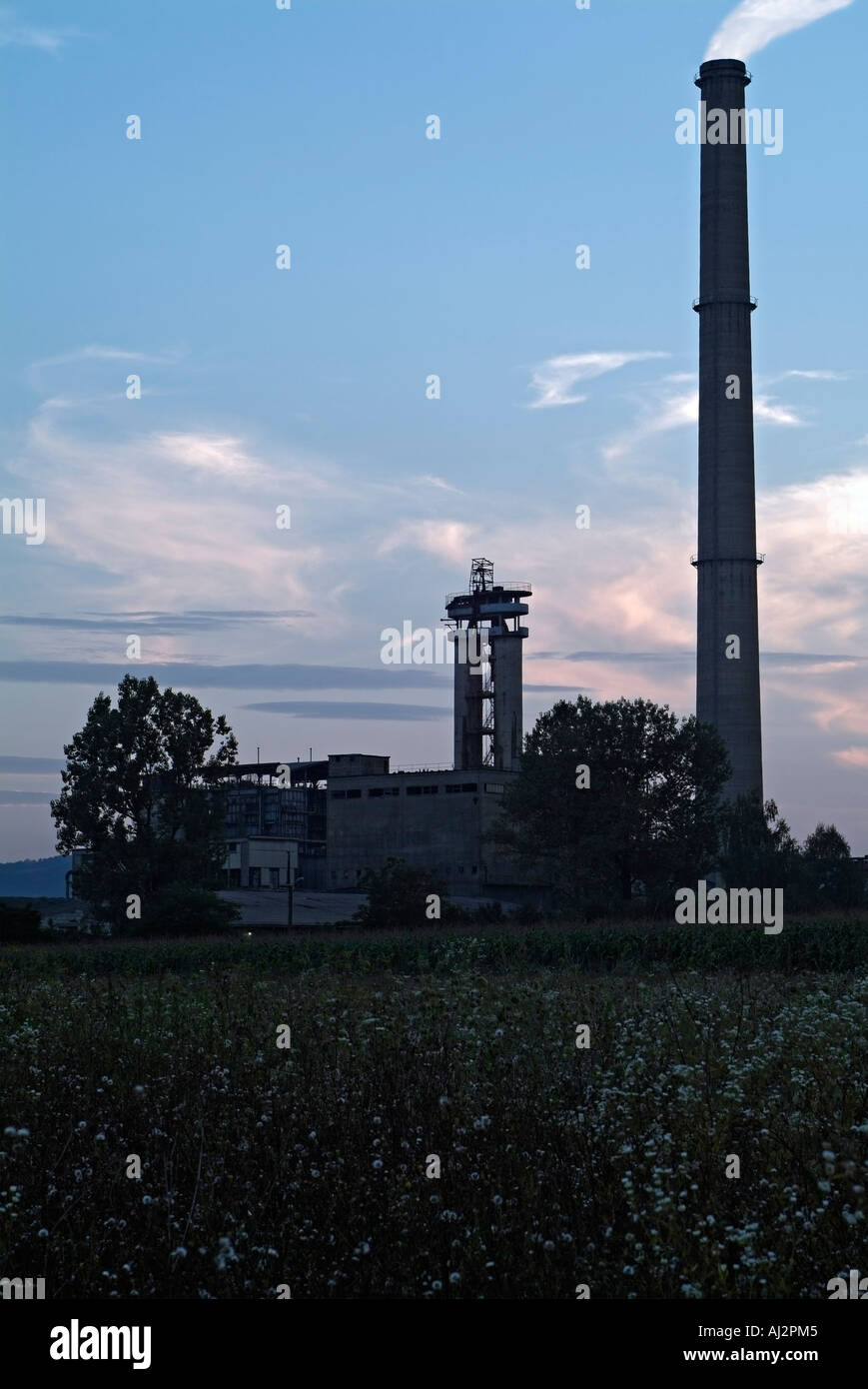 Pulp mill paper hi-res stock photography and images - Alamy