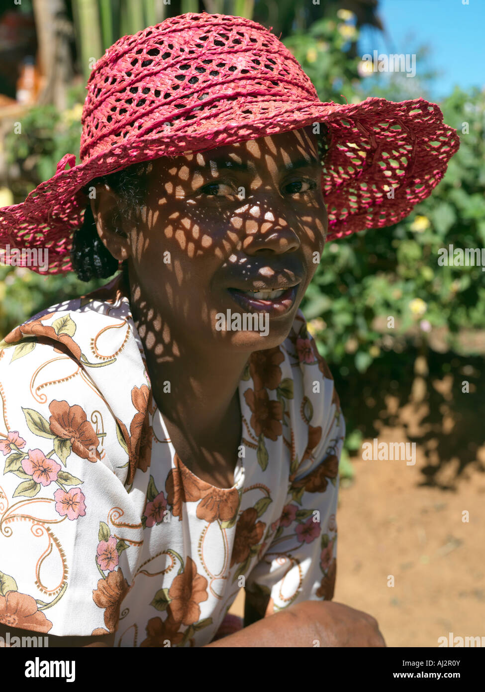 Raffia madagascar hi-res stock photography and images - Alamy