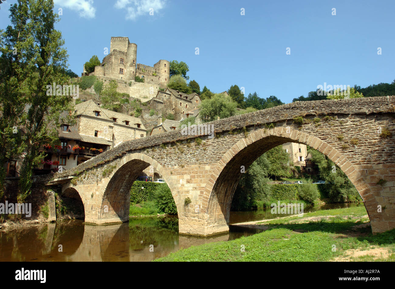 Chateau De Belcastel High Resolution Stock Photography and Images - Alamy