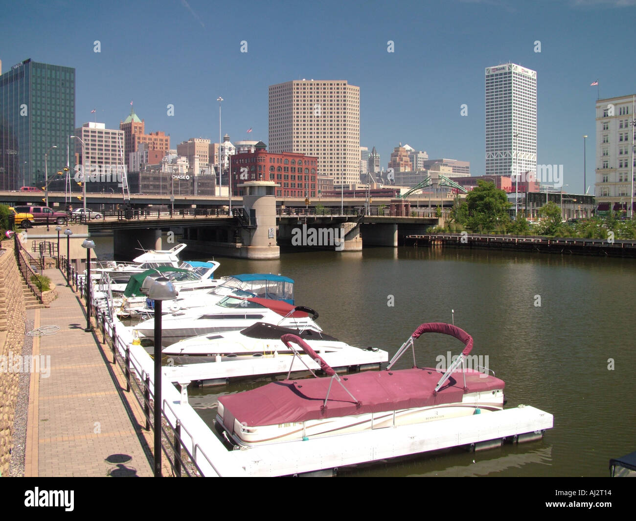 Milwaukee boats hi-res stock photography and images - Alamy