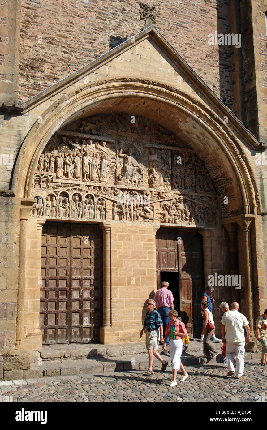 Tympanum aveyron conques hi-res stock photography and images - Alamy