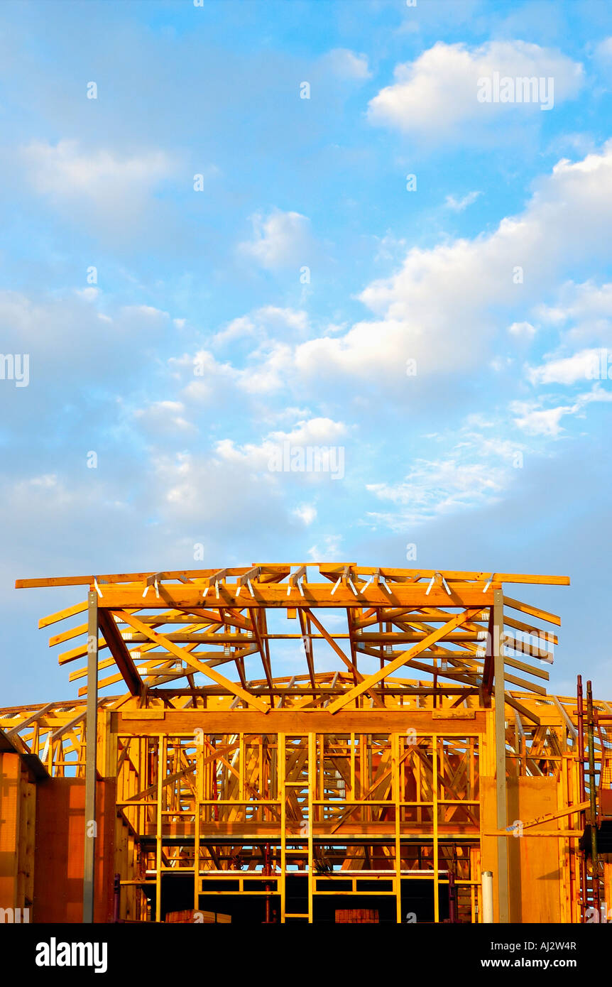 building a house Stock Photo - Alamy