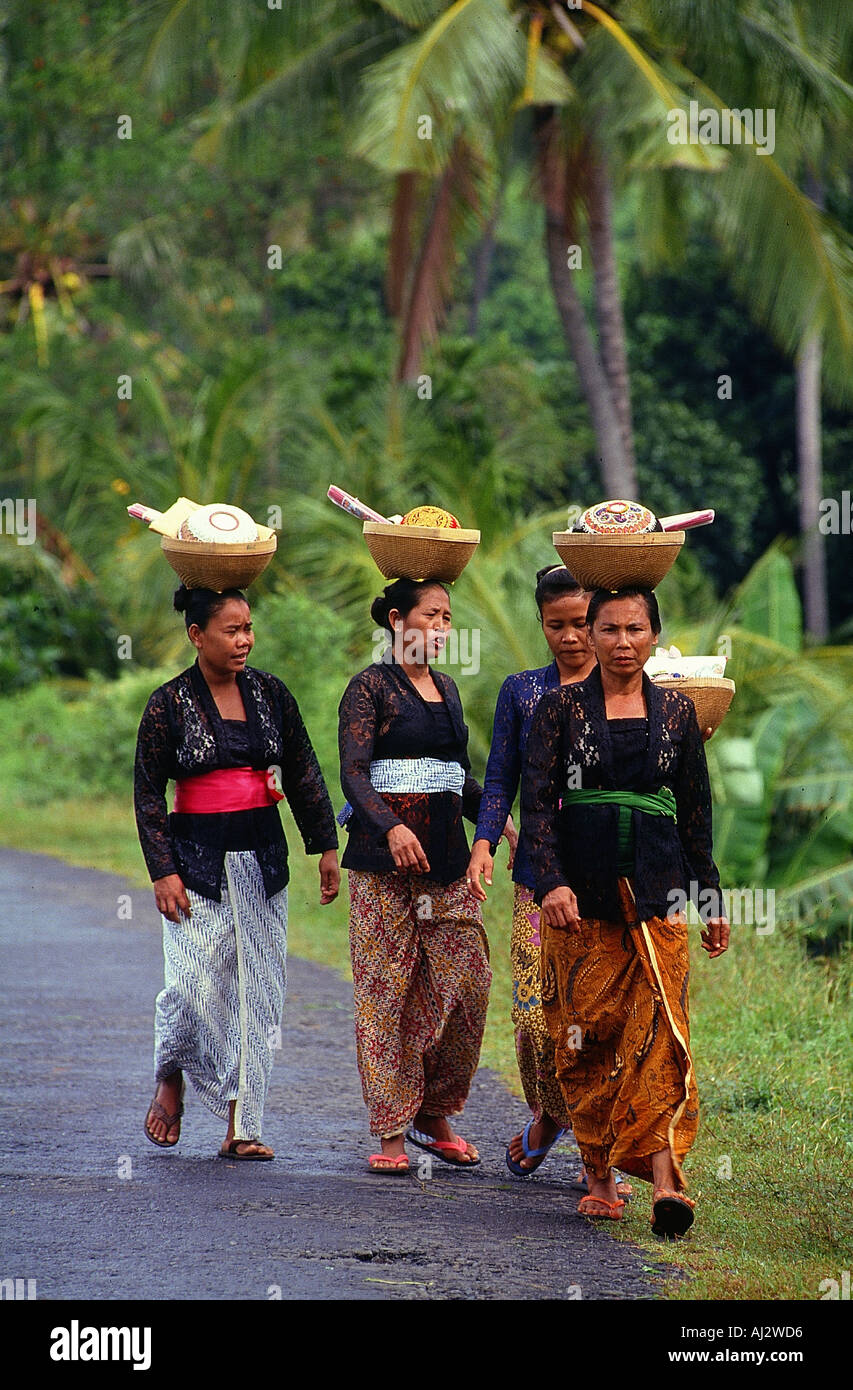 Banjar women hi-res stock photography and images - Alamy