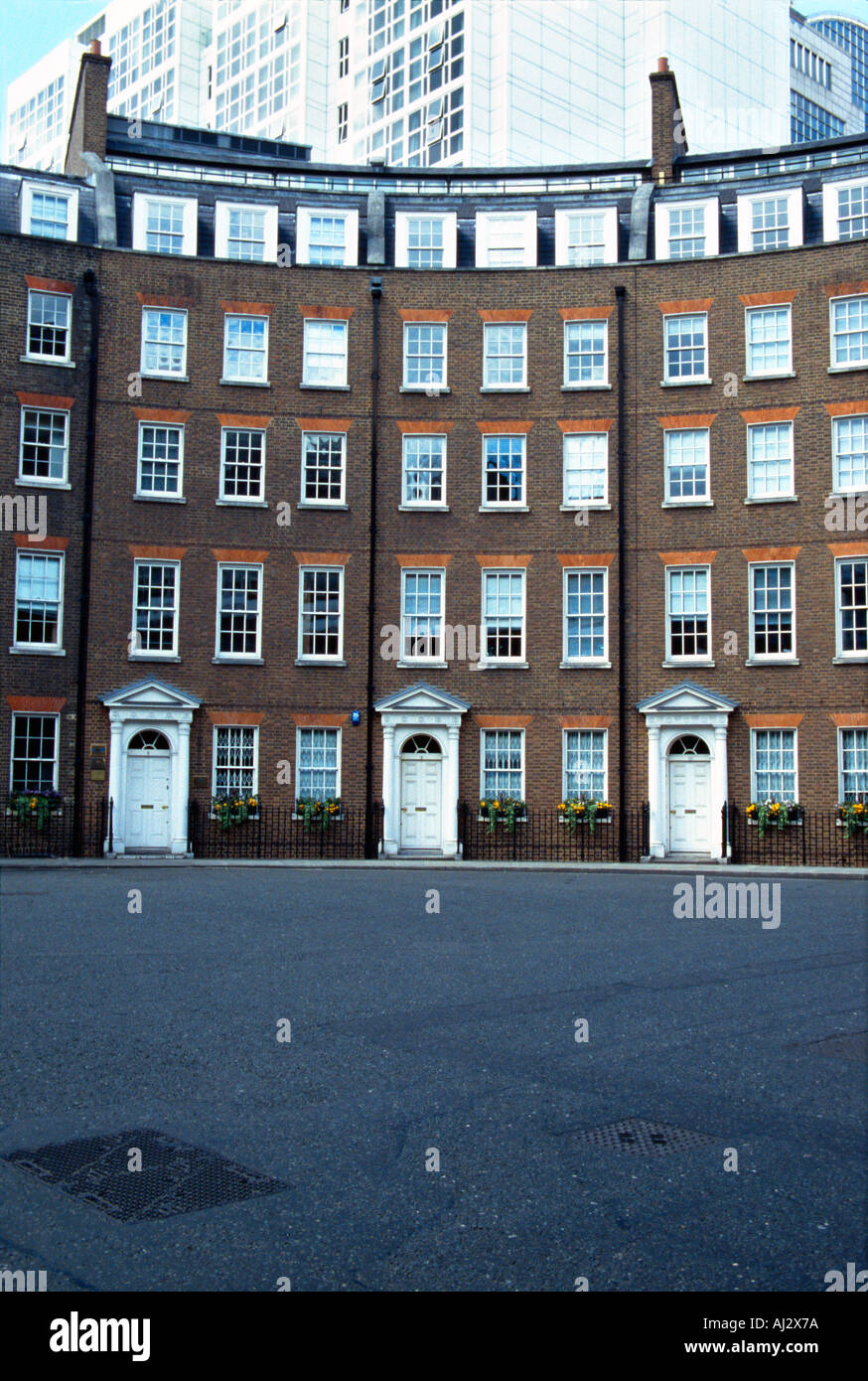 Elegant office blocks hi-res stock photography and images - Alamy