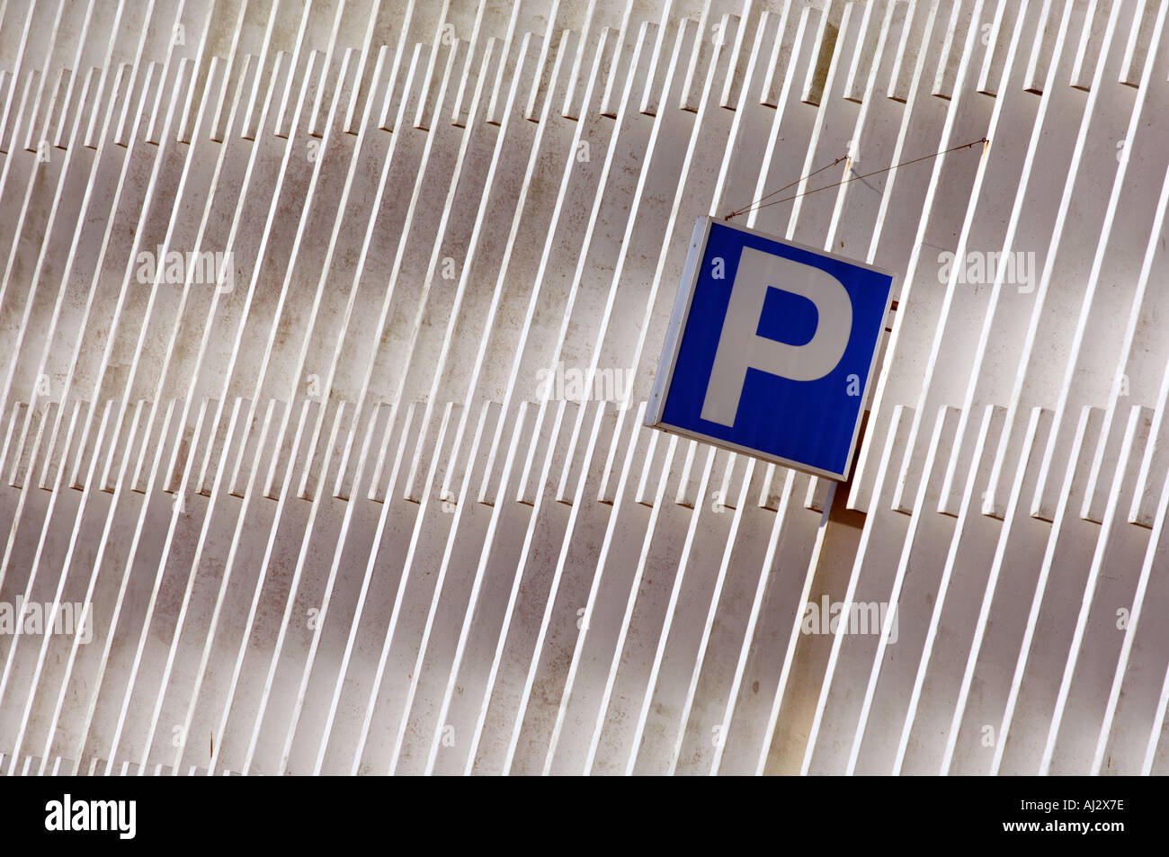 Multi storey car park multi storey high levels hi-res stock photography and images - Alamy