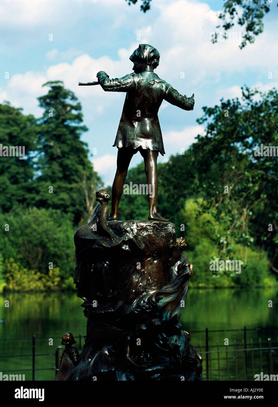 Peter Pan statue in Kensington Gardens London UK Stock Photo - Alamy