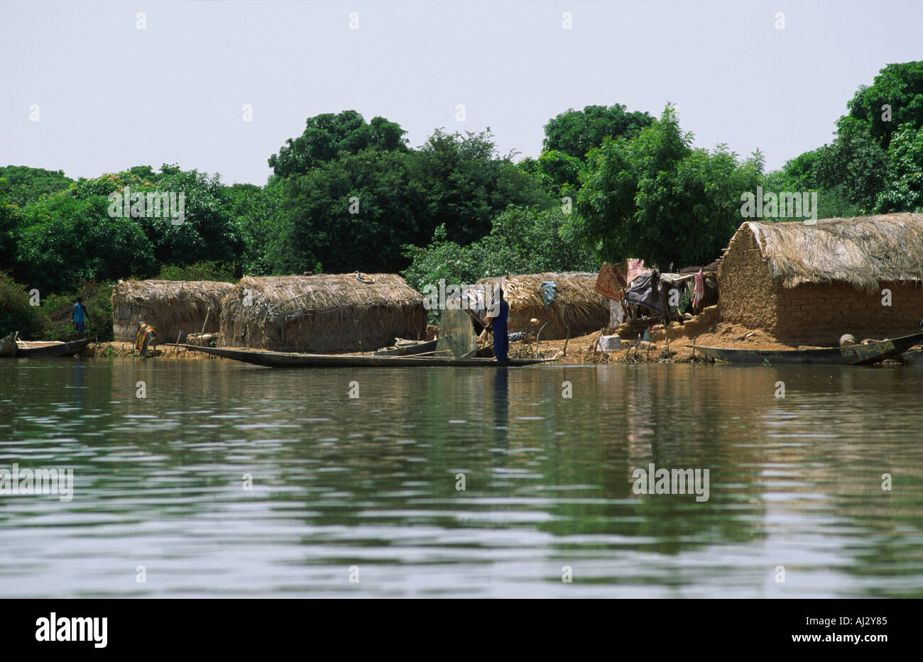 Bozo tribe hi-res stock photography and images - Alamy