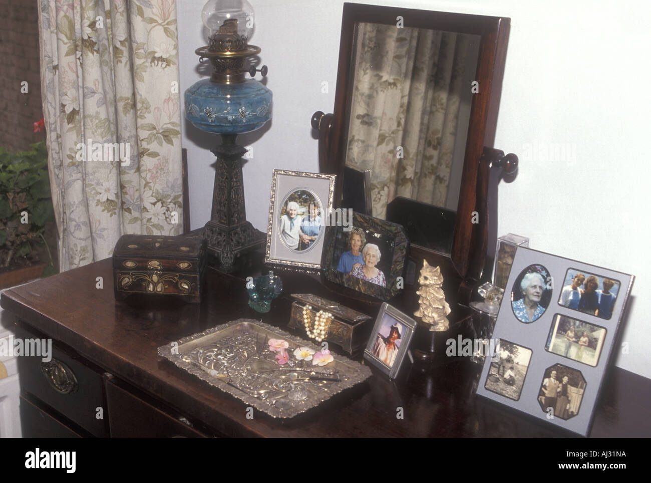 Personal shrine hi-res stock photography and images - Alamy