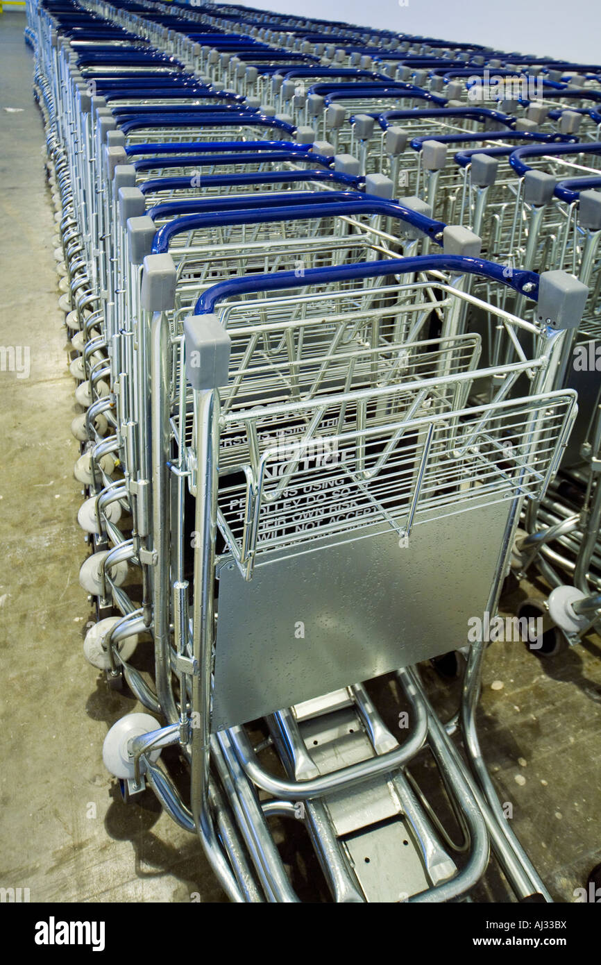 Empty baggage trolley hi-res stock photography and images - Alamy