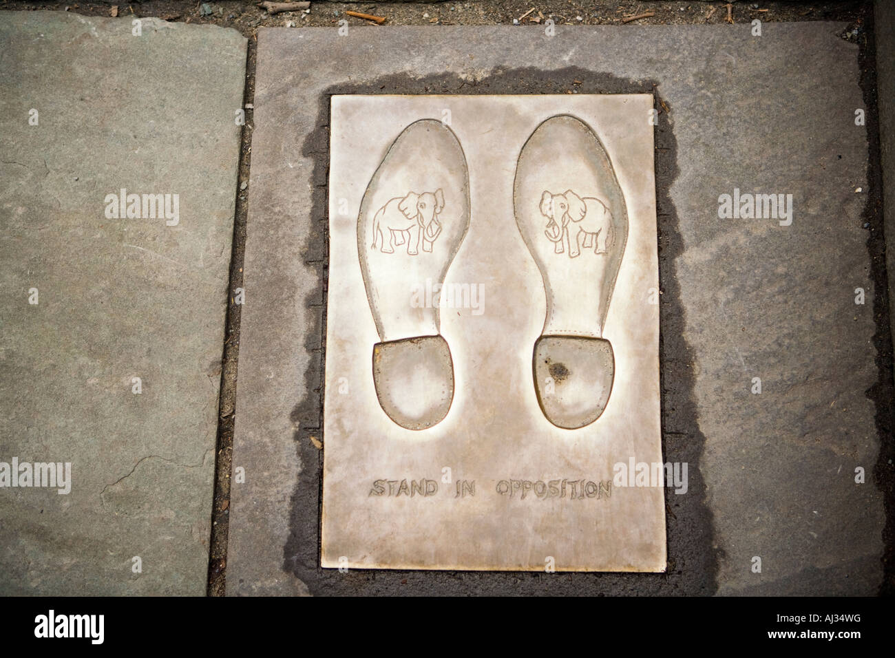 Bronze footprints hi-res stock photography and images - Alamy