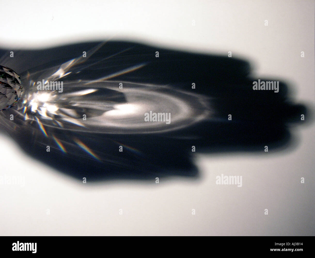 Crystal diffraction hi-res stock photography and images - Alamy