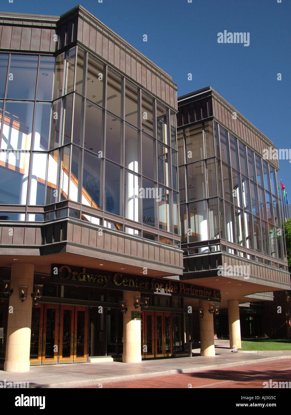 Ordway center for the performing arts hi-res stock photography and ...