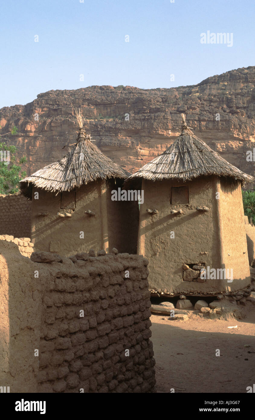 Dogon architecture hi-res stock photography and images - Alamy