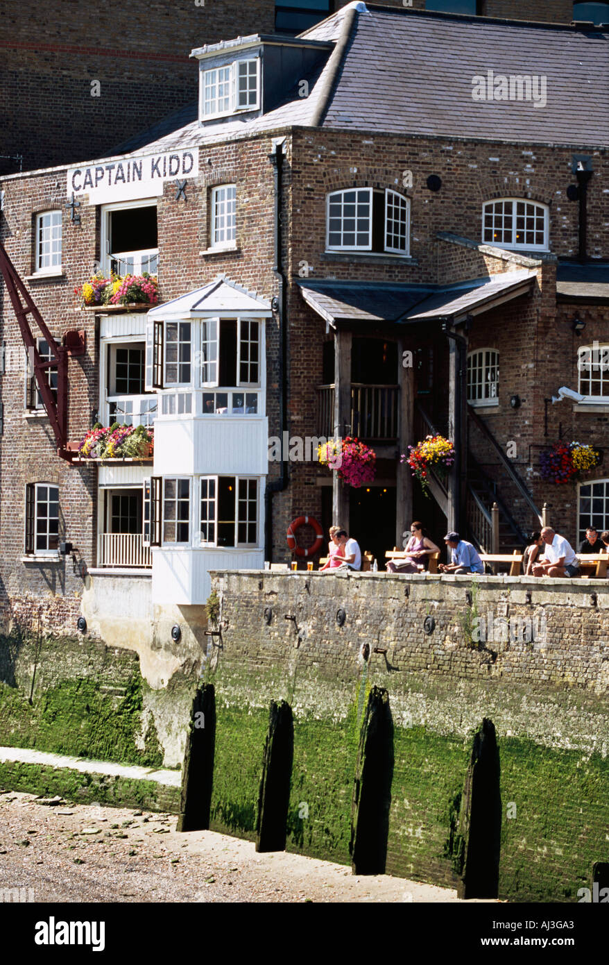 Captain kidd pub london hi-res stock photography and images - Alamy