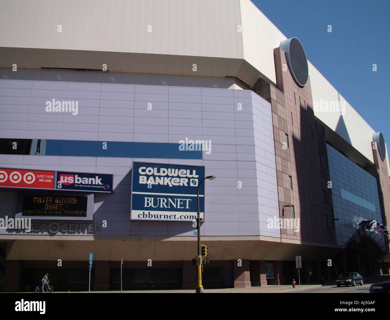 Target Center Minneapolis High Resolution Stock Photography and Images ...